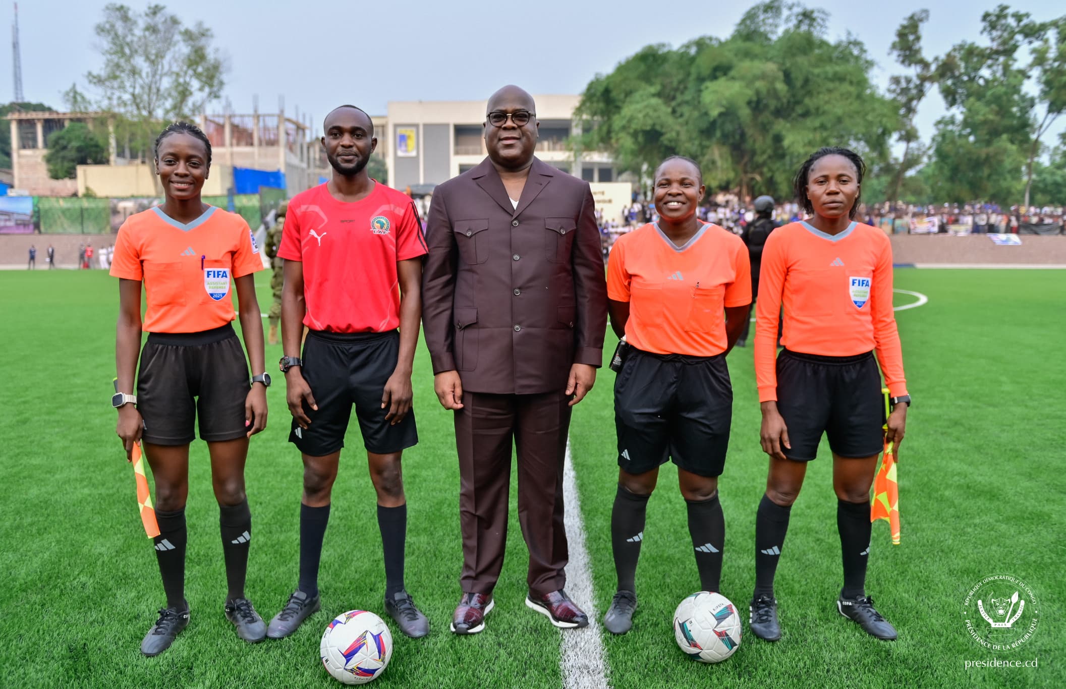 Le Président Félix Tshisekedi offre un complexe sportif à l’UPN, en ...