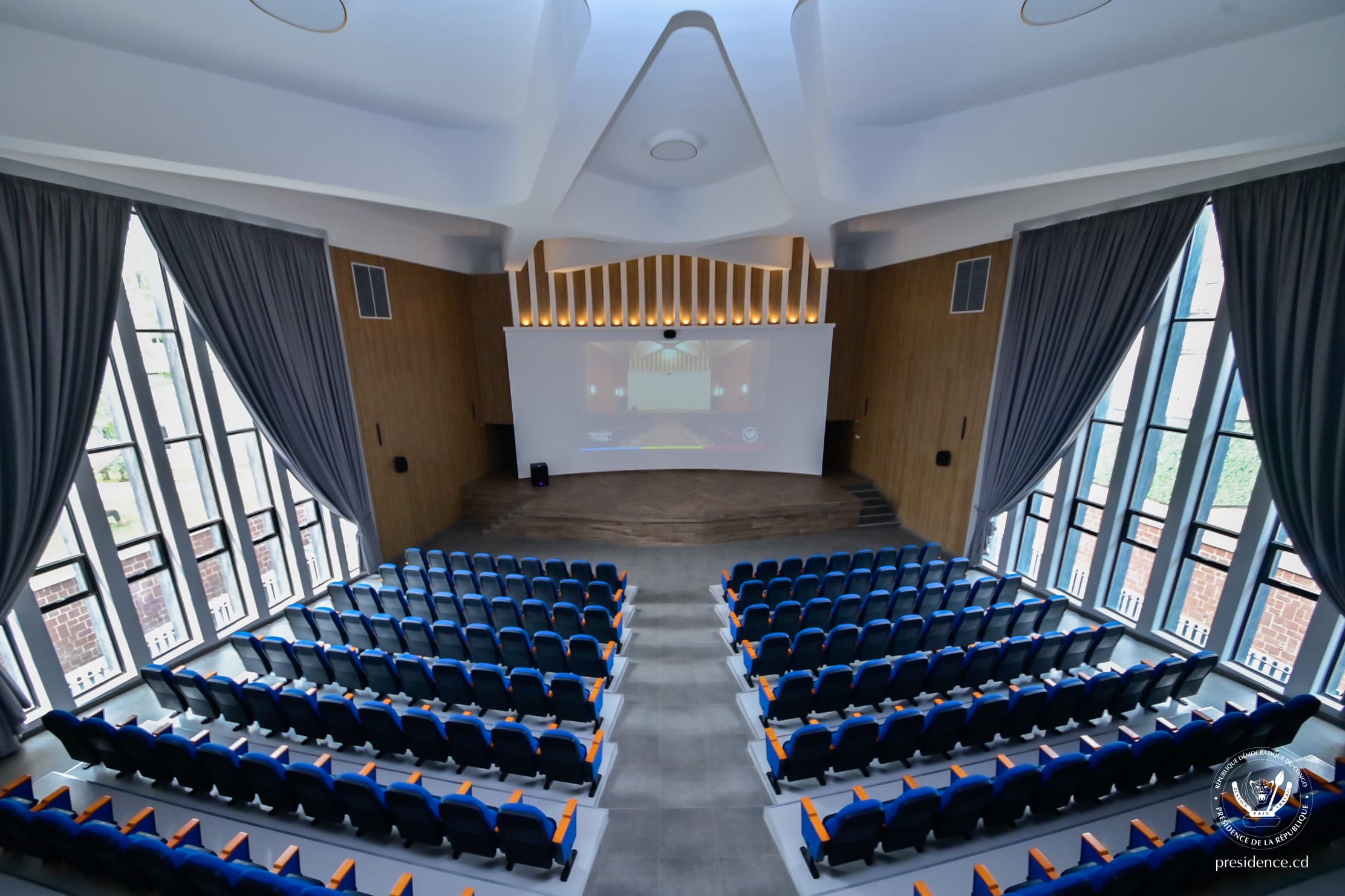 Le Président Félix Tshisekedi offre un complexe sportif à l’UPN, en ...