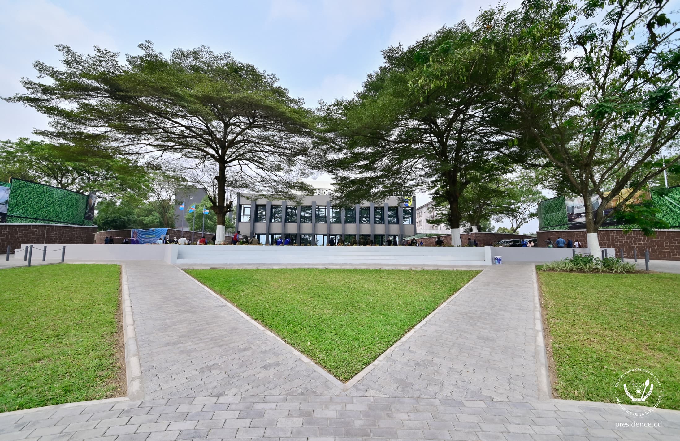 Le Président Félix Tshisekedi offre un complexe sportif à l’UPN, en ...