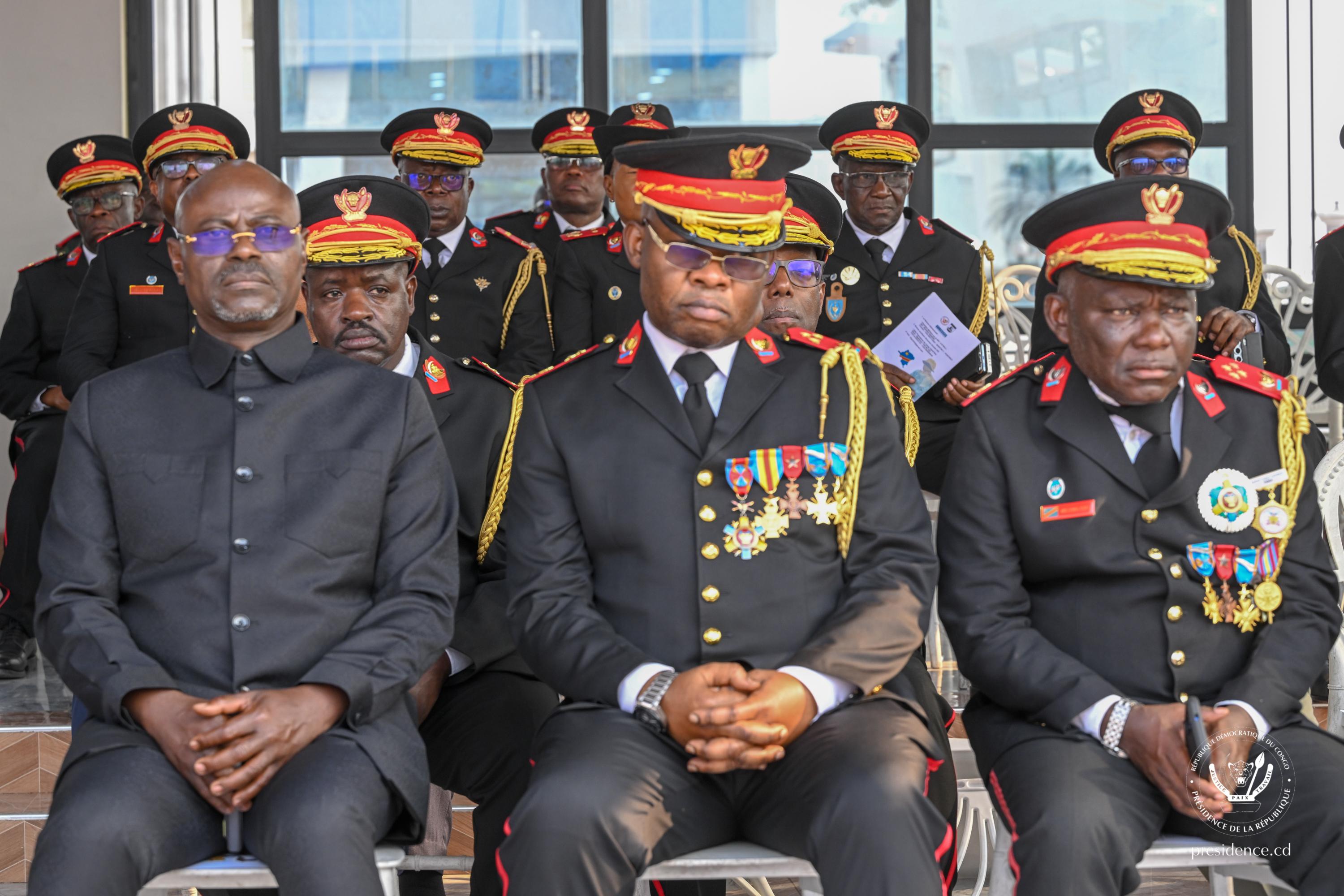 Décédés en janvier, le Gouverneur militaire Peter Cirimwami et le ...